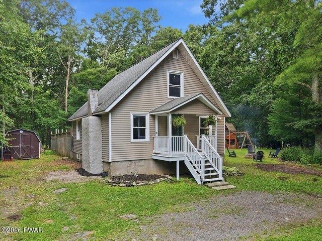 165 Basswood Dr, Dingmans Ferry, PA 18328