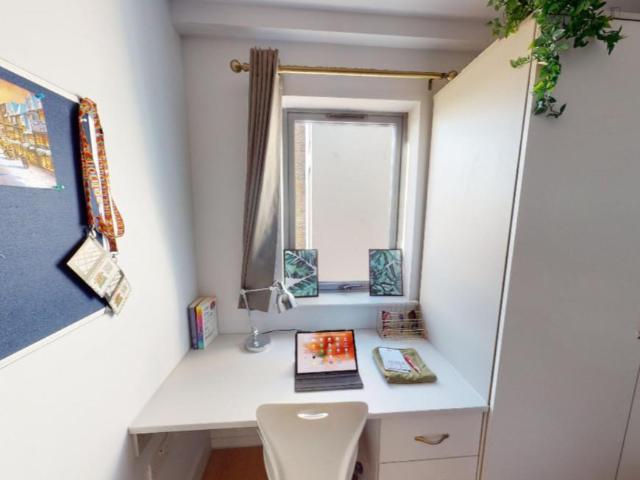 165 Bedroom Shared Living/roommate Liverpool Liverpool LS90562035