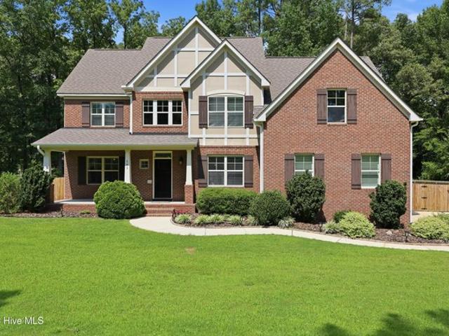 165 Glenmoor Dr, Southern Pines, NC 28387