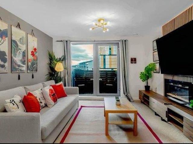 165 Granville Street 2 bed flat to rent £2,500 pcm £577 pw