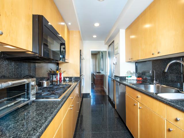 165 E 72ND Street 14D