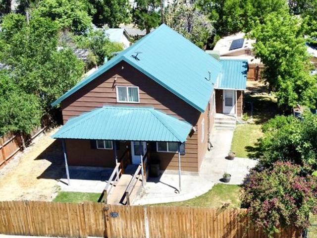 165 E Jefferson St, Huntington, OR 97907