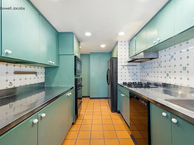165 East 72nd Street, Unit 17DE