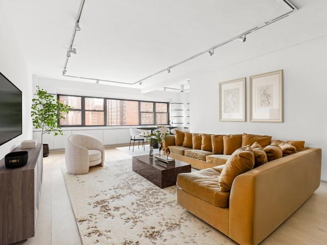 165 East 72nd Street, New York, NY