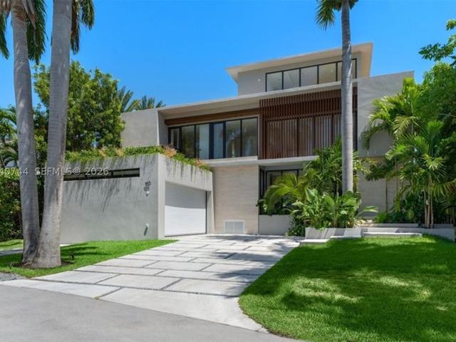 165 Hampton Ln, Key Biscayne, FL 33149
