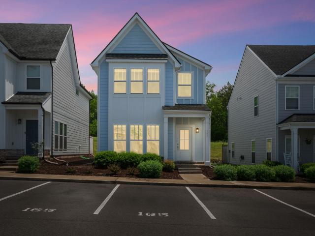 165 Harvard Dr