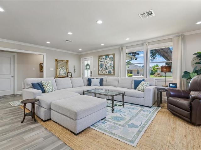 165 Hibiscus Place