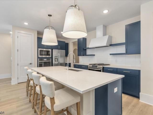 165 Jasmine Dr # 613