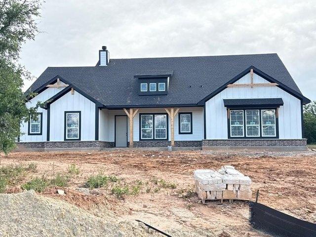 165 Oak Grove Way, Springtown, TX 76082