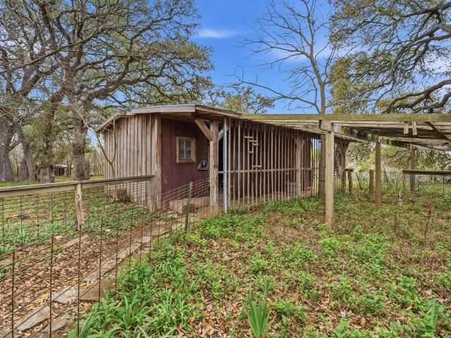 165 Loop 165, Dripping Springs, TX 78620 | MLS #8895