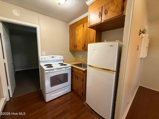 165 Lakewood Drive # J