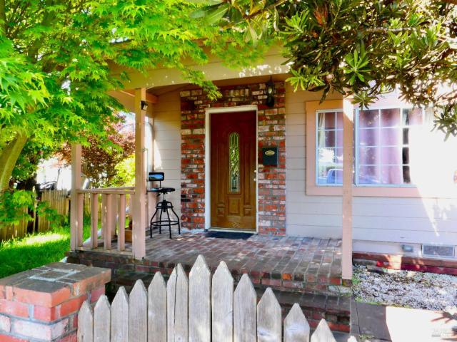 165 Livingston St, Fort Bragg, CA 95437 | MLS #326034 | Compass