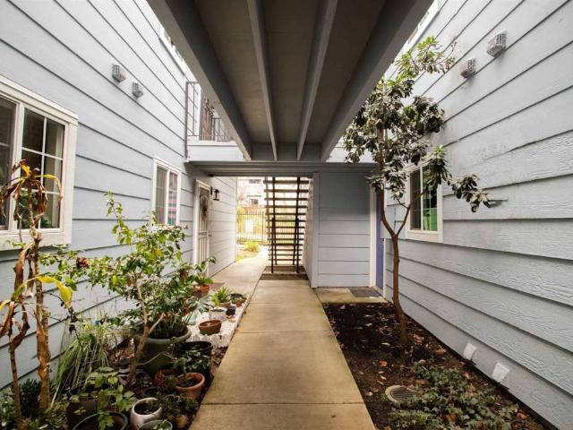 165 Lighthouse Dr