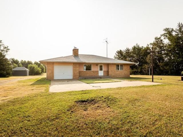 165 N 290th Rd, Tescott, KS 67423