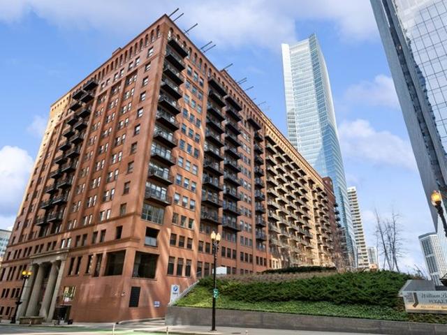 165 N Canal St Apt 1406, Chicago, IL 60606