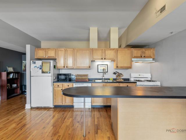 165 N Canal Street # 1205