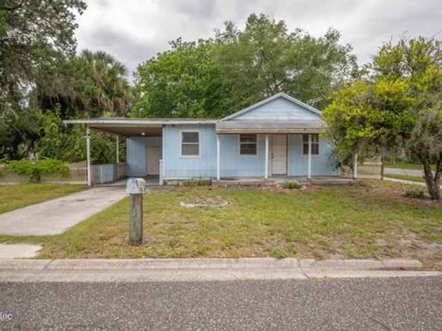165 N Cypress Ave, Green Cove Springs, FL 32043
