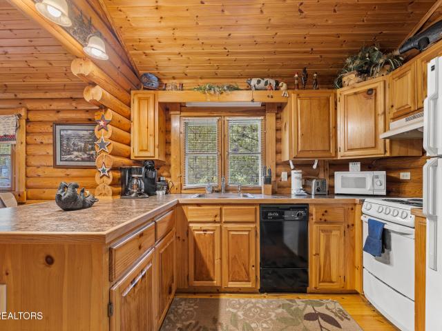 165 N Smoky Mountain Way