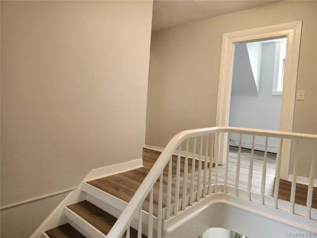 165 S Cross Road 1