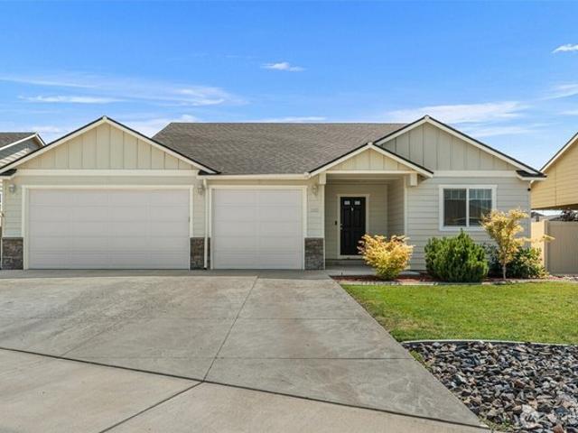 165 S Mystical Ave, East Wenatchee, WA 98802