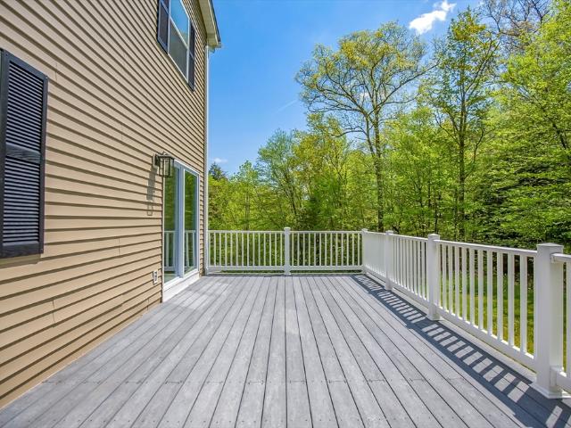 165 Sandisfield Rd