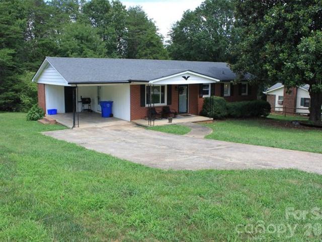 165 Springdale Dr, Spindale, NC 28160