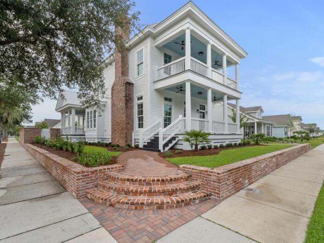 165 Staggerbush Street, Freeport, FL 32439