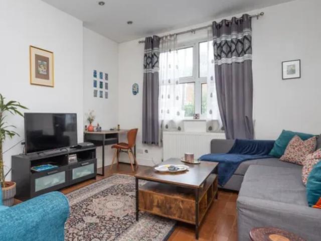 165 Sydney Road, London, N10 2NL, United Kingdom | 2 bed apartment for rent #167380975 | Rentberry