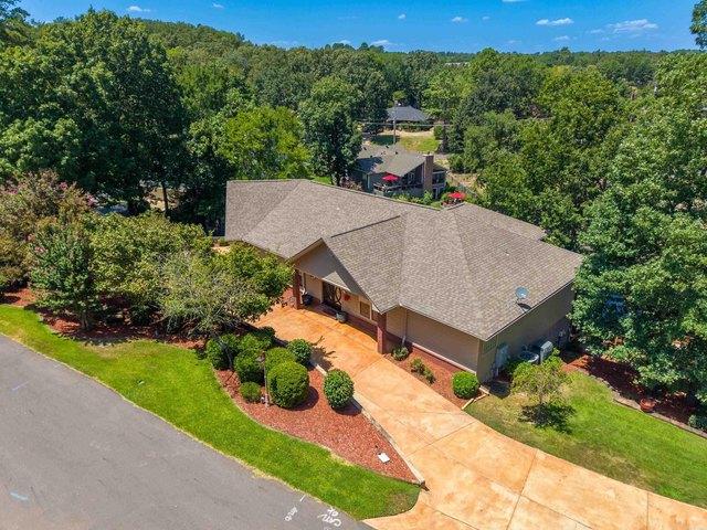 165 Paddock Pt, Hot Springs, AR 71913