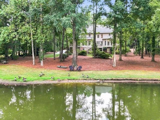 165 Rebecca Ct, Fayetteville, GA 30215