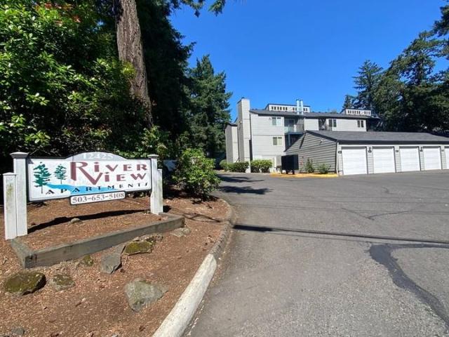 #165 RIVERVIEW APARTMENTS 1 Bedroom Apartment for Rent at 12425 Se River Rd, Milwaukie, OR 97222 Island Station