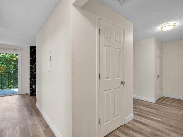 #165 RIVERVIEW APARTMENTS 2 Bedroom Apartment for Rent at 12425 Se River Rd, Milwaukie, OR 97222 Island Station