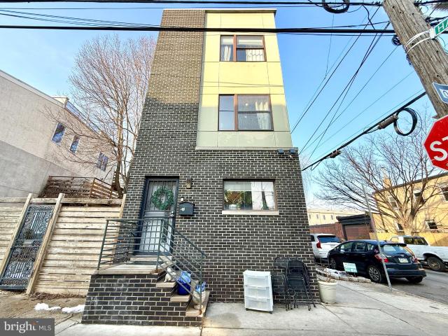 165 W Thompson St, Philadelphia, PA 19122 | MLS #PAPH2590 | Compass