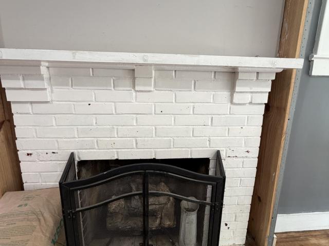 165 W Walnut St