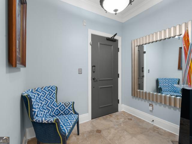 165 W Bay Street 402W