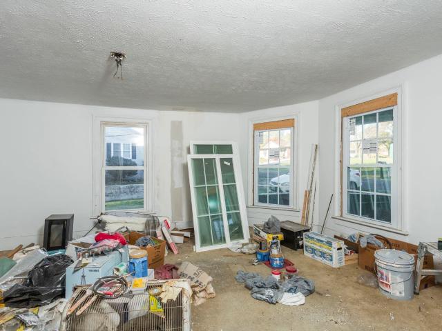165 w railroad ave