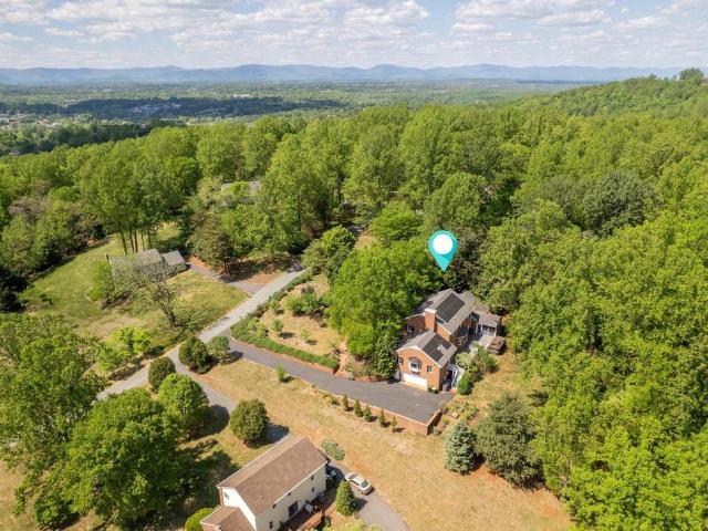 165 Walnut Ln
