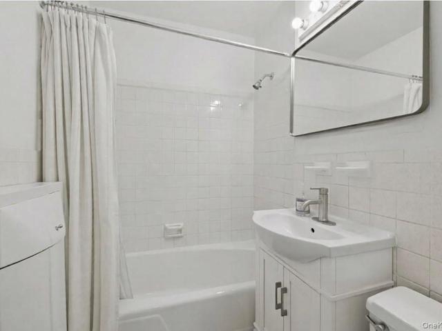 165 West 66th Street, Unit 2L