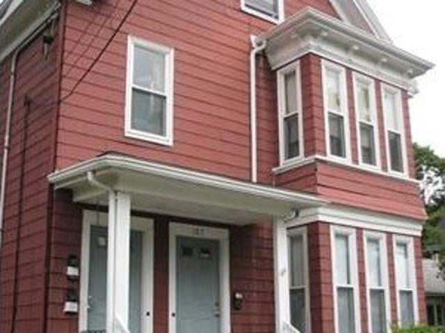 165 Winthrop St, Brockton, MA 02301