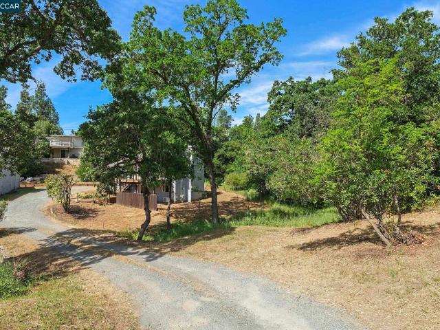 165 Topaz Ln