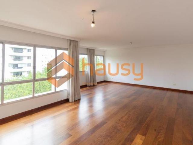 165m² mais 2 VAGAS DE GARAGEM A 850 METROS DA ESTAÇÃO CAMPO BELO DO METRÔ!