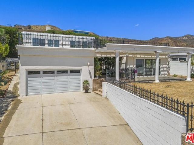 16647 Charmel Ln, Pacific Palisades, CA 90272