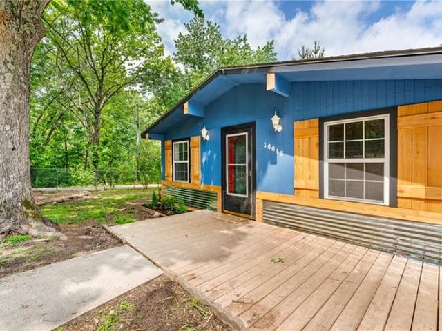 16645 Lazy Ln, Lowell, AR 72745