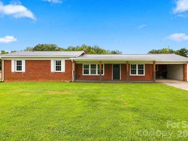1664 Chase High Rd, Forest City, NC 28043