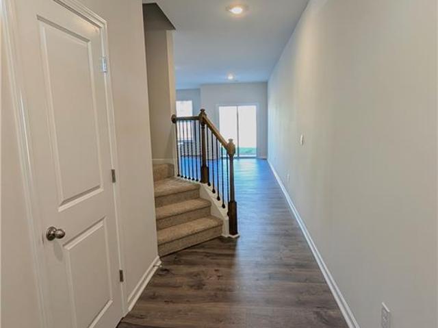 1664 Hallview Court