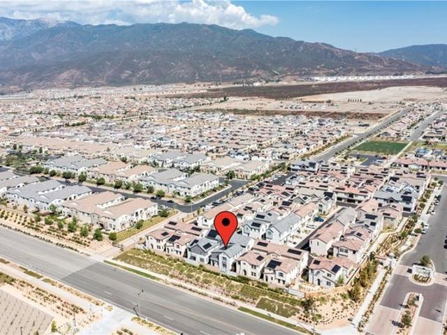 16657 Snowdrop Ln Unit 2, Fontana, CA 92336