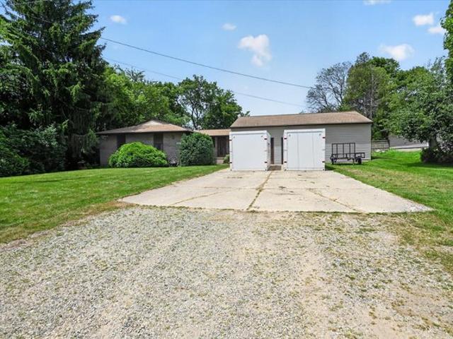 16658 Eunice St, East Lansing, MI 48823