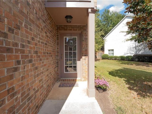1665 Oakbrook Lake Drive