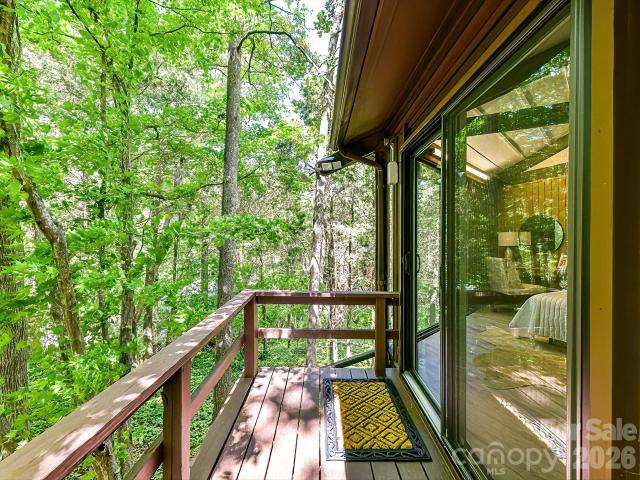 1665 Bowater Road