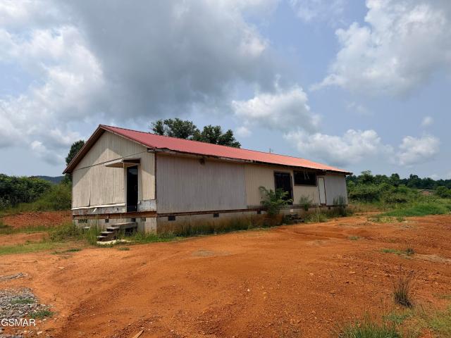 1665 Cosby Highway